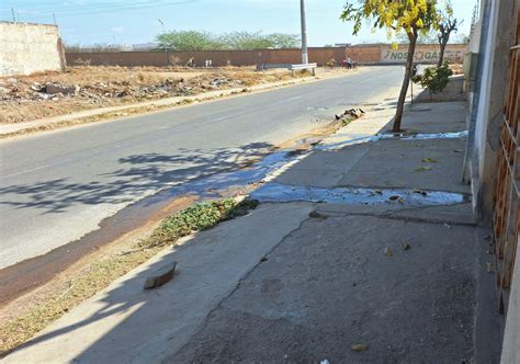 Leitor Reclama De Transtornos Causados Por Improvisação De Rede De