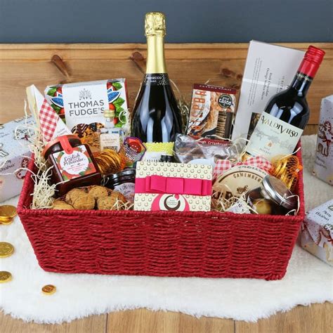 How To Choose The Ideal Hamper The T Of Ts Powermums