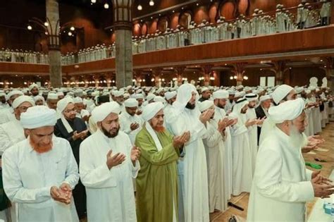 Anjuran Membaca Doa Qunut Dalam Sholat Witir Bulan Ramadan