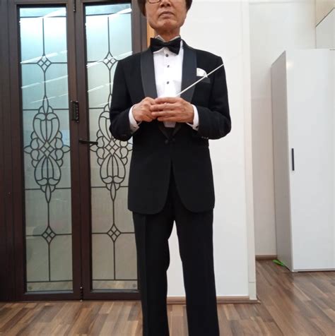 창경 이효석의 문학세계 홍성주 이효석의 생애와 문학적 경향 • 이효석은 1907년 2월 23일 강원도 평창군 봉평면에서 태어났습니다 • 그의 대표작인 「메밀꽃 필 무렵