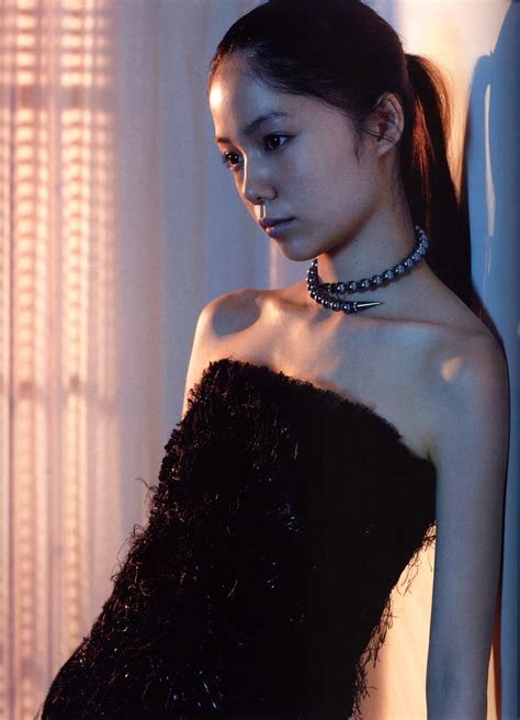 宮崎あおい画像 ミニスカ美脚、aカップ貧乳水着写真集