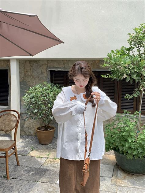 곰돌이 자수 세라 세일러 둥근카라 가을 무지 화이트 노란색 셔츠 블라우스