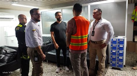 Exsenador Colombiano Arturo Char Regresa Al País Y Se Entrega A Las