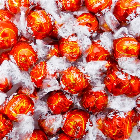 Lindt Lindor Milk Chocolate Balls 500g Minimum 40 Pieces Sweet