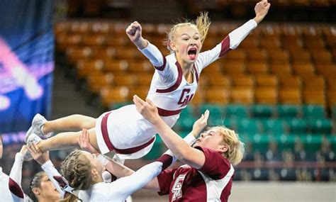 Cheer Photo Poses 5 Tips And Tricks For Picture Perfect Shots