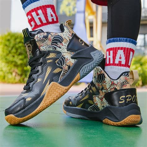 Gold Hyperdunks Online