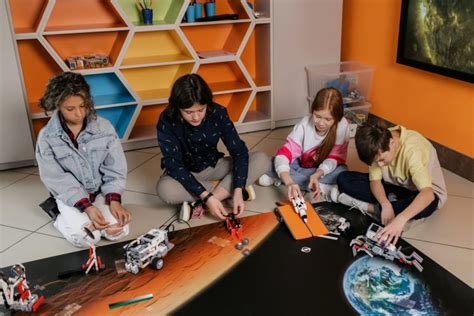 Home Into Robotics