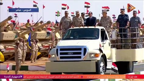 الرئيس السيسي يتفقد إجراءات تفتيش حرب الفرقة الرابعة المدرعة بالجيش
