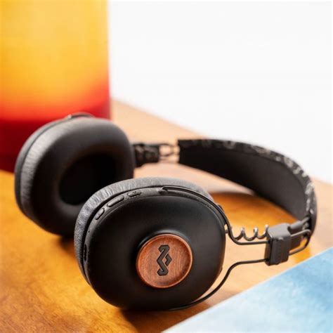 Positive Vibration Frequency אוזניות קשת אלחוטיות מבית מארלי