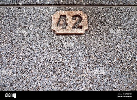 Empty Space Calculation Hi Res Stock Photography And Images Alamy
