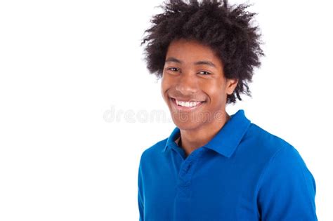 Portrait D un Jeune Homme D afro américain Personnes De Race Noire Photo stock Image du