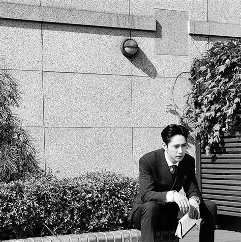 ปกพนโดย Mirta Vecchia ใน kkkkkkk ในป 2025 คนดง