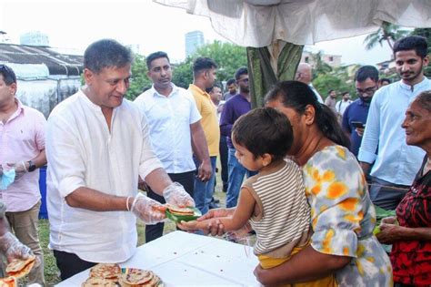 Photos දිලිත්ට එරෙහි රොටි කතාවට රොටි දන්සලක්ම දී රොටියෙන්ම උත්තර දෙයි