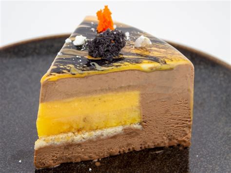 Ентреме с лешник и цитруси Сладкарница Долче Вита