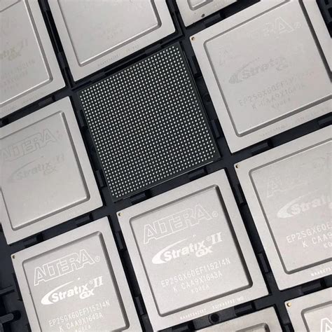 1pcs Lot EP2SGX60EF1152I4N FBGA 1152 FPGA Field Programmable Gate Array Logic ICs Operating