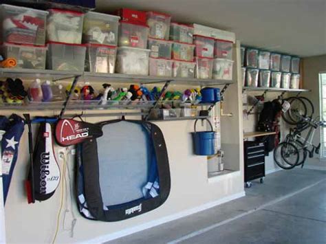 Prateleiras Na Garagem Para Deixar Tudo Organizado