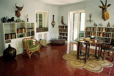 Photos Of Ernest Hemingway S Writing Desk Photos Of The Ernest Hemingway House Photos Of Key