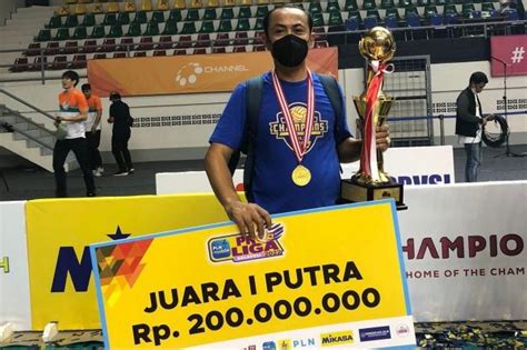 MEMBANGGAKAN TERNYATA PELATIH JUARA PROLIGA VOLI PUTRA WARGA ASLI BLORA BLORANEWS