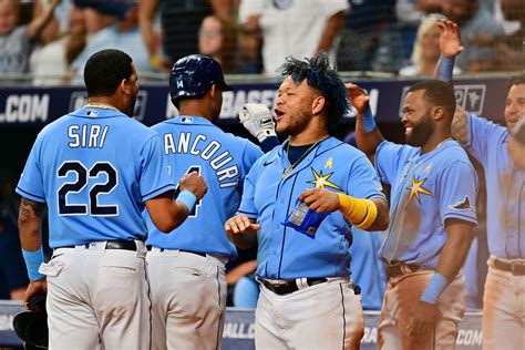 Tampa Bay Rays Vs New York Yankees Odds Line Picks And Prediction