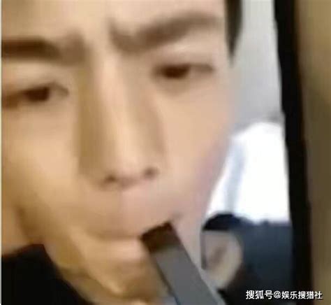 丁真人设崩塌？网友曝出疑似丁真抽烟的视频，曾自曝不抽烟不喝酒 搜狐大视野 搜狐新闻