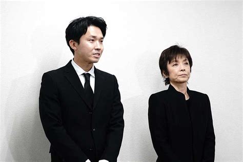 榊原郁恵「渡辺徹は偉大だった」長男・渡辺裕太と会見 棺には山盛りのご飯と明かす Encount