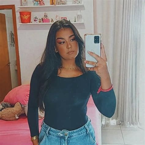 Gabriela Oliveira Gabriela Ocl • Threads Say More