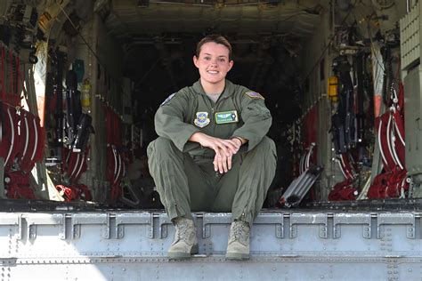 61st Loadmaster Wins 2018 Outstanding Career Enlisted Aviator Award