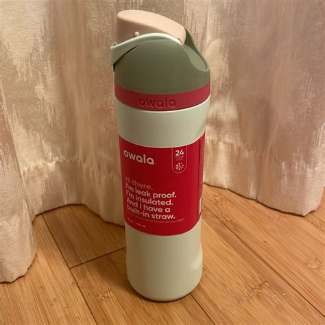 Owala Dining Owala Freesip 24 Oz Water Bottle Light Green Alpine