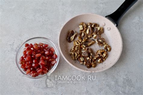 Салат «Любовница с гранатом и грецким орехом — рецепт с фото пошагово