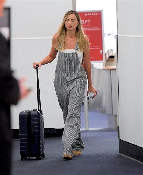 Pin de 𝐋𝐢𝐟𝐞 𝐑𝐨𝐛𝐛𝐢𝐞 em Margot E Robbie