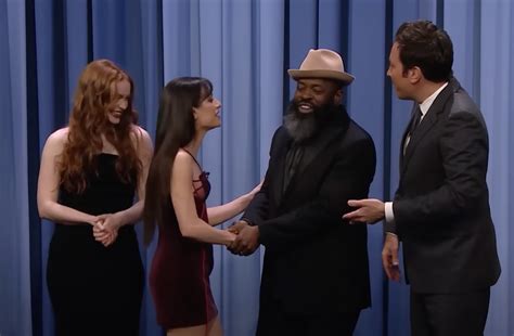 Lea Michele Accused Of Pushing Sadie Sink Out Of Shot On The Tonight