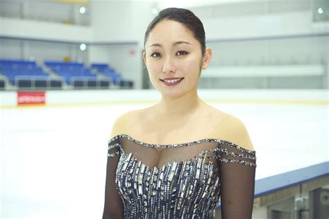 安藤美姫、教え子との手つなぎデート報道に涙で謝罪 スポーツ速報