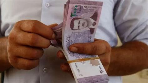 الحكومة السورية الجديدة زيادة رواتب موظفي القطاع العام 400