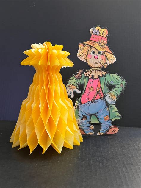 Vintage Halloween Beistle Honeycomb Scarecrow Haystack Die Cut Crepe