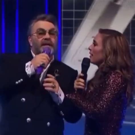 Mijares Olvida Canción De Carin León En ‘juego De Voces Y Su Reacción