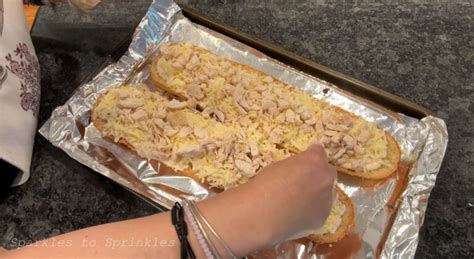 Tiktok Chicken Alfredo Garlic Bread Sparkles To Sprinkles