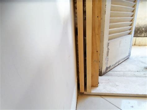 Infissi In Legno E Relativi Controtelai Installati Escludendo Muratore Napoli Traditional
