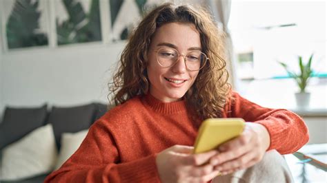 People Who Prefer To Text Instead Of Talking On The Phone Usually Have