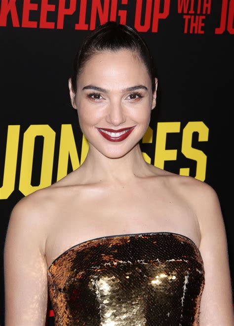 Gal Gadot Style Clothes Outfits And Fashion Page Of Celebmafia