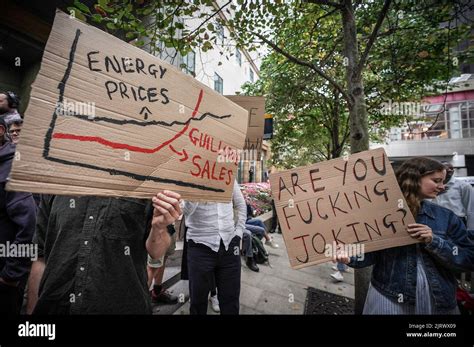 London Uk 26th August 2022 Protesters From Dont Pay Uk Demonstrate