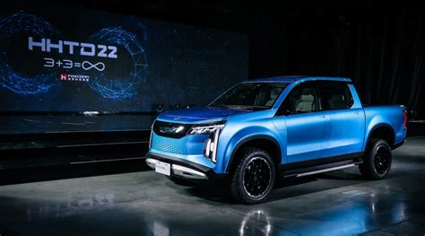 Foxconn Unveils New Line Up Of Electric Vehicles The Ev Report
