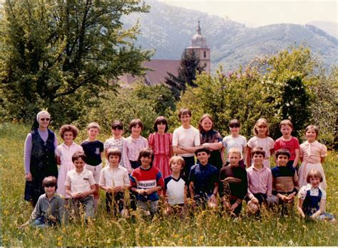 Photo De Classe Ce2 De 1981 Ecole Charles De Gaulle Saint Amarin