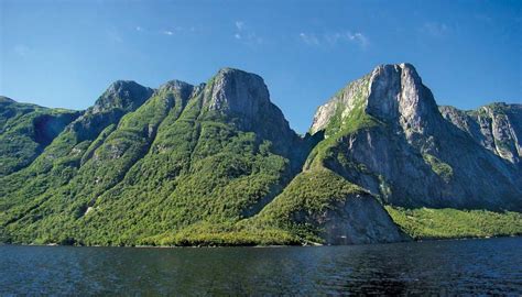 Newfoundland And Labrador Description History Climate Economy