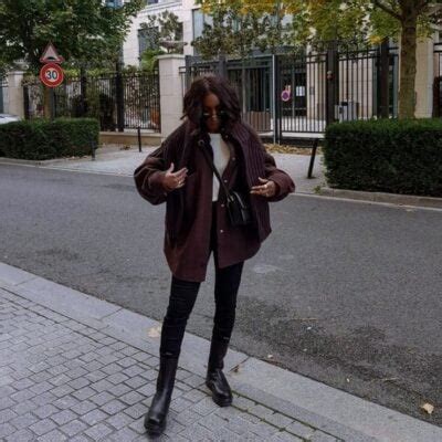 Diferentes Maneras De Usar Botas Negras En Esta Temporada