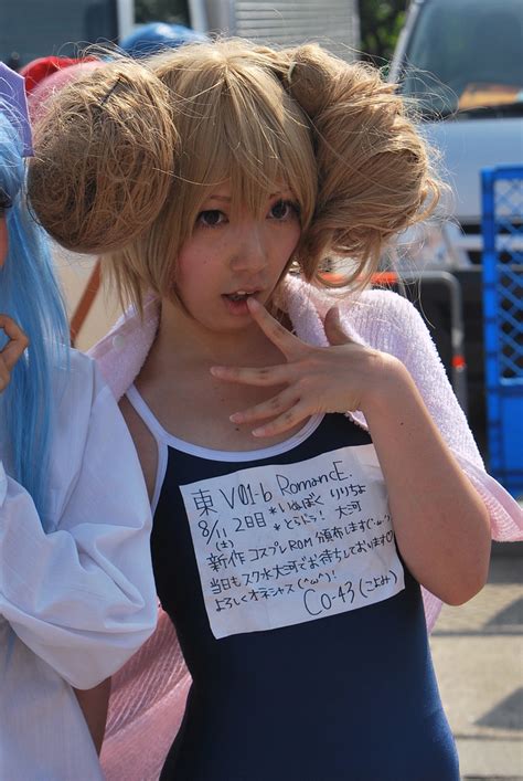 C82夏コミでコスプレイヤーを変態的なエロい目線で撮影するとこうなる みんくちゃんねる