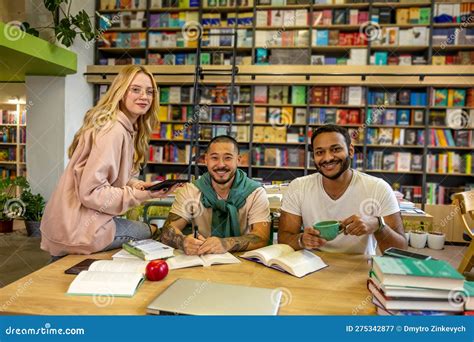 Students Studying In The Library Stock Image Image Of Bookstore