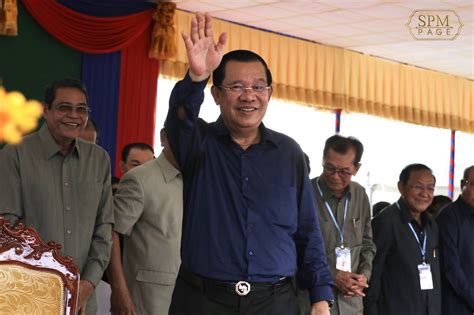 Update ៖ សម្តេចតេជោ ហ៊ុន សែន អញ្ជើញចុះជួបបងប្អូនកម្មករ កម្មការិនី ជិត២ម៉ឺននាក់ជាបន្តទៀត