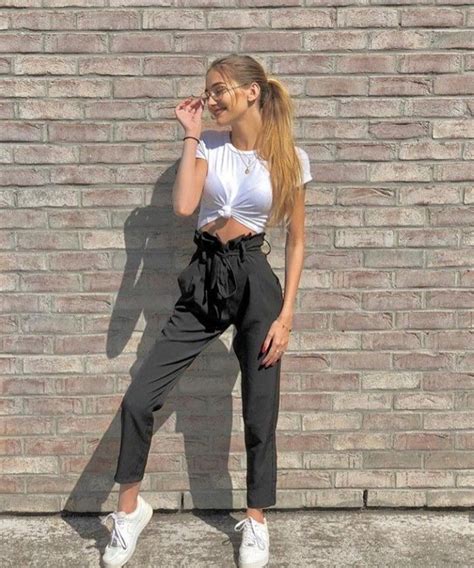 Chicas Con Ropa Moderna Atelier Yuwa Ciao Jp