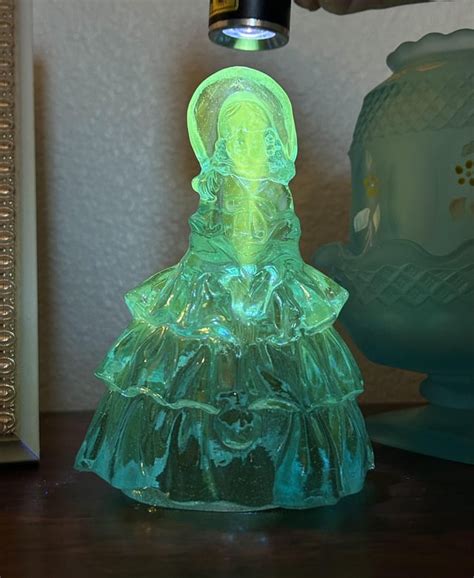 She Glows Rmanganeseglass