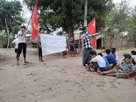 တော်လှန်ရေးသွေးမအေး တောင်ပုသွေး သပိတ်စစ်ကြောင်း မတရားသည့် စစ်မှုထမ်းဥပဒေကို အလိုမရှိ ကြွေးကြော